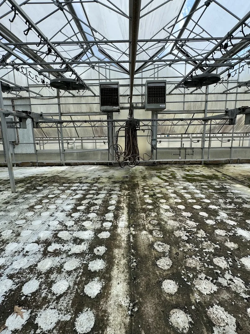 WHITES AUCTION LOT 171 - 21' Control Tower Watering Boom System with ...